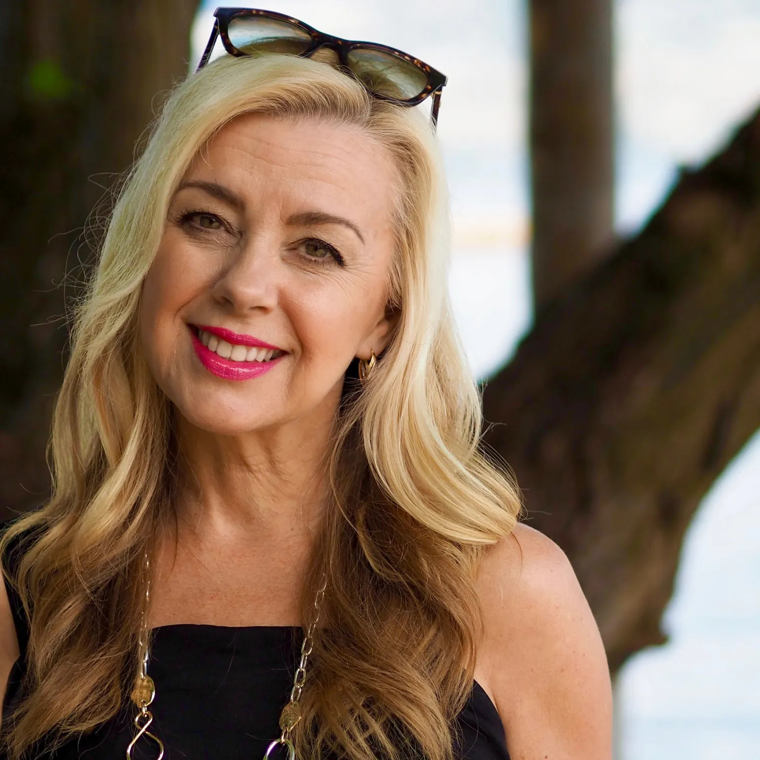 Interview with Author Laura Thomas – Agape Review